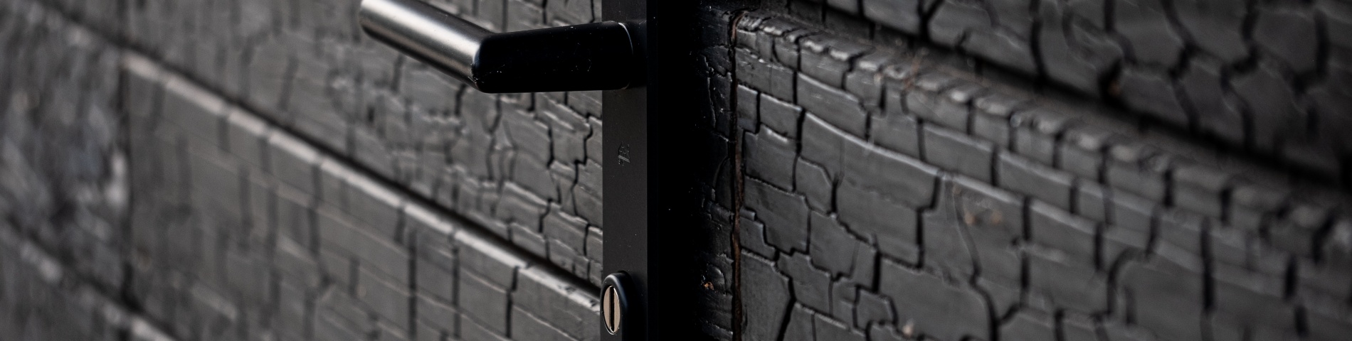 Muurbekleding buiten - Zwarthout